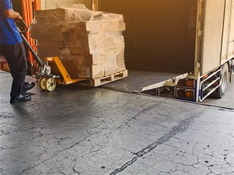 Understanding Ltl Vs Ftl Freight In Logistics