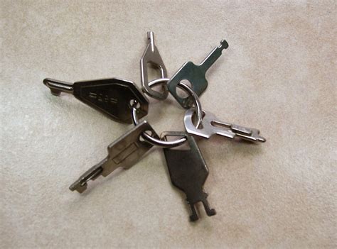 6 Small Vintage Keys Miniature Antique Keys Mini Collectible Steel
