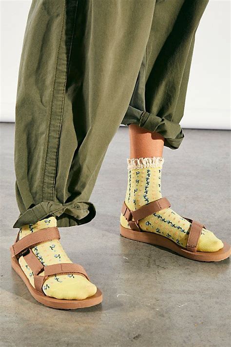 Rosebud Waffle Knit Ankle Socks In 2024 Socks And Sandals Sock