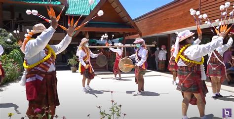การละเล่นพื้นเมืองอีสาน สารสนเทศท้องถิ่นอีสาน