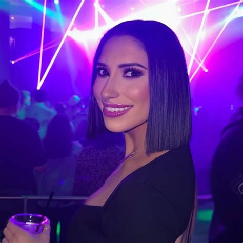 Sierralee Threads Say More