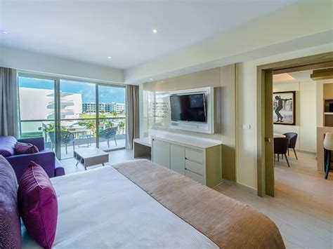 Luxury Rooms Planet Hollywood Adults Scene Cancun All Inclusive By