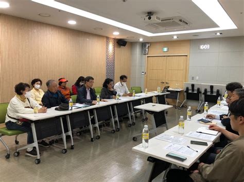 17일 화성시청에서 가축분뇨공공처리시설 설치사업 주민간 오마이포토