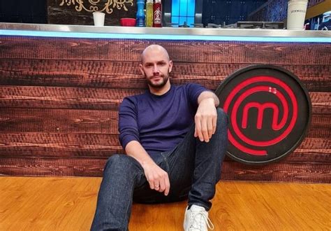 É Assim Que Nicolás De Zubiria Do Masterchef Celebrity Parecia Com O