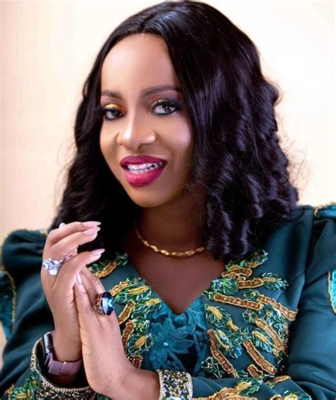 Why Many Prefer Oluremi Akintola Samuel To Anchor Their Trad Weddings