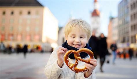 Clarifying The Accusative Case In German With Examples And Charts