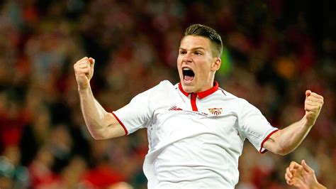 Mercato Barcelone Le Fc Séville Sort Les Griffes Pour Kevin Gameiro