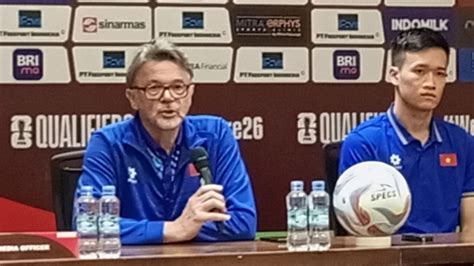 Philippe Troussier Tertunduk Lesu Bicara Pengunduran Diri Pasca