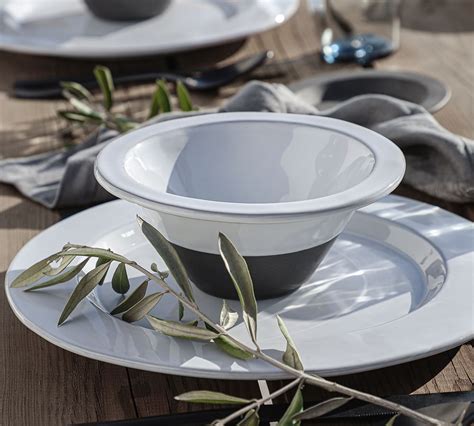 Pottery Barn Costa Nova Plano Recycled Stoneware Dinner Plates Set Of