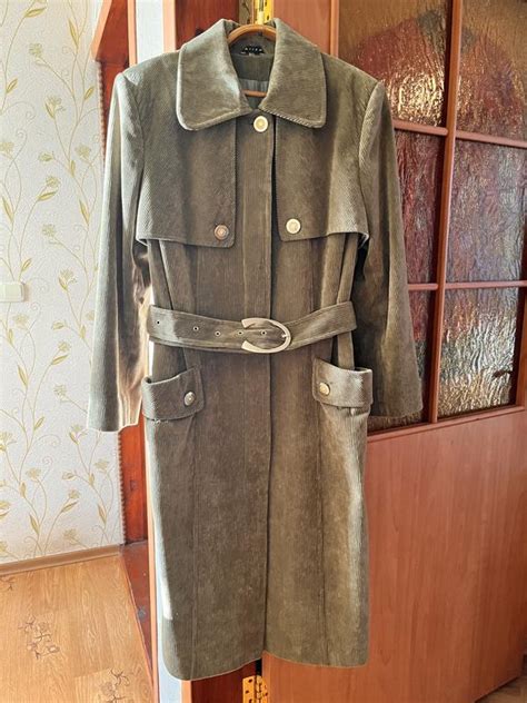 Осінній тренч — ціна 350 грн у каталозі Пальто Купити жіночі речі за доступною ціною на Шафі