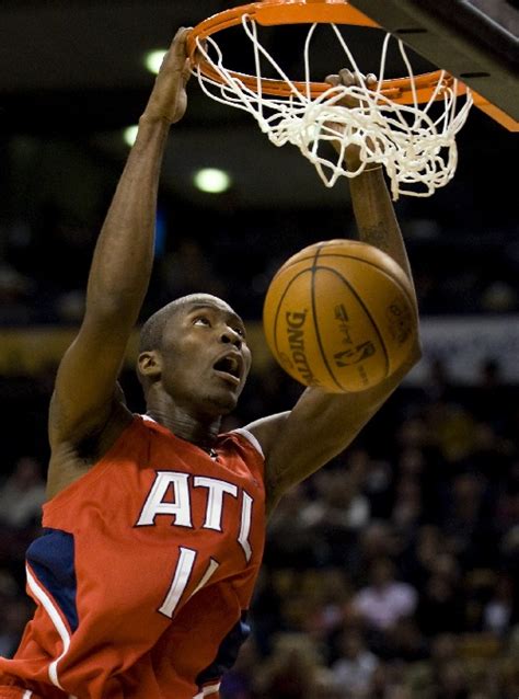Nba克劳福德n光头裁克劳福德n克劳福德过人大山谷图库