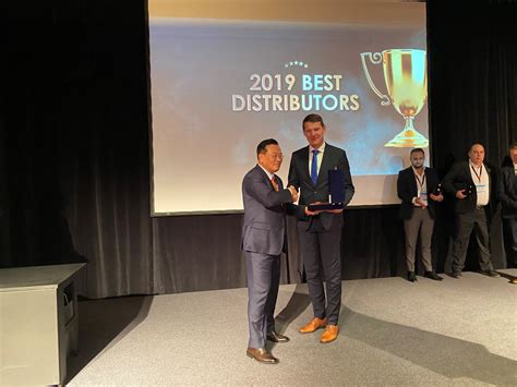 dystrybutor roku 2019 hanwha robotics corobotics