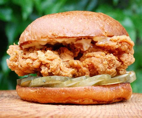 4029 Best Fried Chicken Sandwich Images On Pholder Food Food Porn And Eatsandwiches