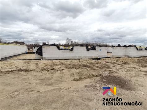 Działka budowlana z rozpoczętą budową w Ochli ZACHÓD Nieruchomości