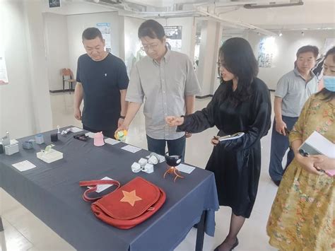 促进产教融合强化校企合作赋能职教发展张广军院长在鹿泉艺术实践中心进行调研 工美资讯 工美动态 河北工艺美术职业学院