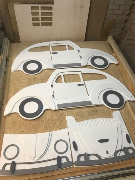 Кровать машина Детские игрушки Декор часов Детская кровать