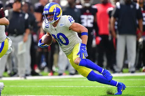 Cooper Kupp Ties Deandre Hopkins For 2nd Longest Streak With 5 Plus Catches Yahoo Sports