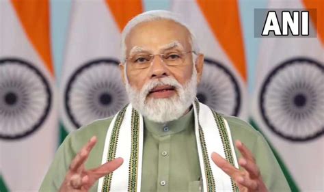 राजस्थान को पहली वंदे भारत मिली प्रधानमंत्री मोदी ने दिखाई झंडी
