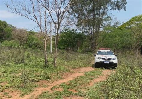 Jovem Suspeito De Envolvimento Em Morte De Homens Encontrados Com