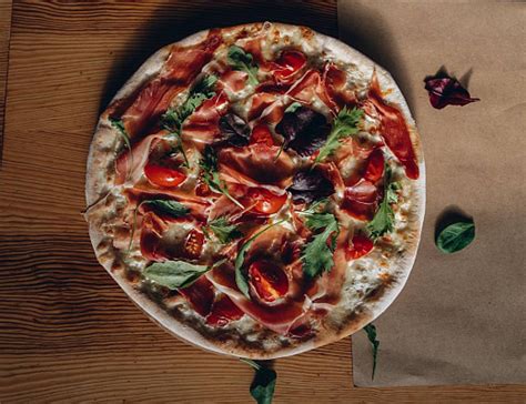 Піца з хамоном - Beef&Pizza - доставка шашлика та піци Тернопіль