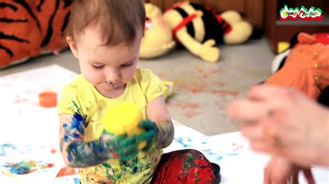Рисование для самых маленьких Пальчиковые краски Каляка Маляка Youtube