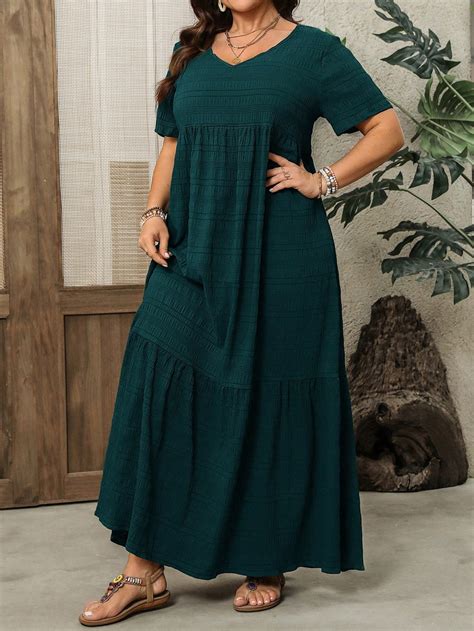 Lielie Izmēri Kleitas Un Kostīmi 1