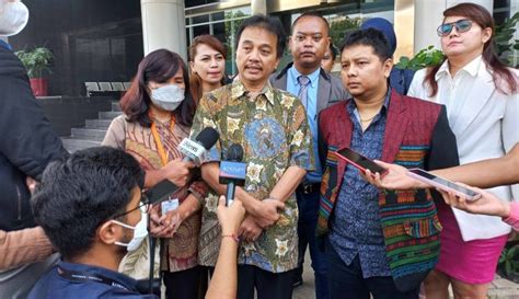 Roy Suryo Jadi Tersangka Meme Stupa Borobudur Eks Kawan Separtai