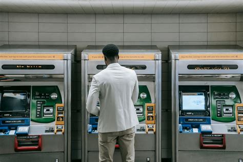 실내 Atm Cartãodemetrô 거래 결제 결제 기술 교통 교통 허브 금융 금융 기술 기계 기계
