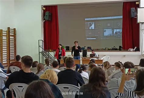 COMUNICAT DE PRESĂ ERASMUS DAY celebrat de Liceul Teoretic Ion Barbu Prin Erasmus tinerii