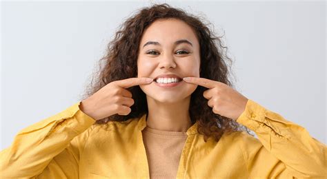 Verdades E Mitos Sobre Clareamento Dental