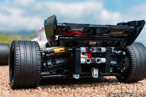 2021 F1 - LEGO Technic 42096 Porsche 911 RSR Alternative build