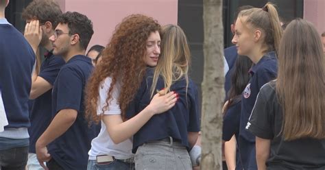 Provimi I Anglishtes Gjimnazistët Kryejnë Testin E Parë Të Maturës