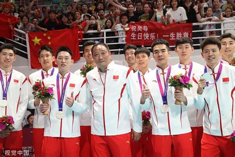 錯失金牌後，中國男排全隊自責 新浪香港