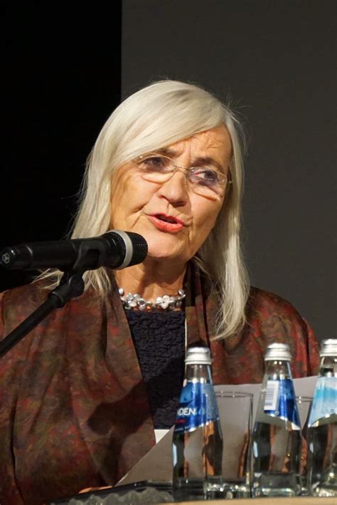 Ursulas Wirtz Lekcija Eross Attiecībās Zelta Raktuves Vai Mīnu Lauks” Junga Biedrība