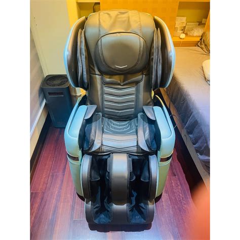 台中 Osim 按摩椅 Os 890 V手天王按摩椅 天王按摩椅 全身按摩椅 母親節 父親節 禮物 蝦皮購物