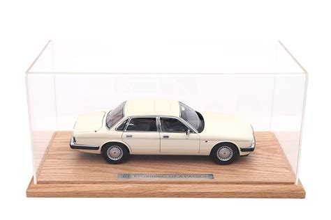 Model Car Display Cases For Your Favorite 1 18 Models