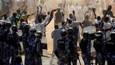 باحث دولى استمرار الأزمة السودانية يُنذر بتحولها لدولة حاضنة للإرهاب