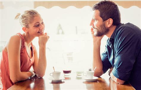 7 señales claras de que le gustas a tu mejor amigo Descubre si esa