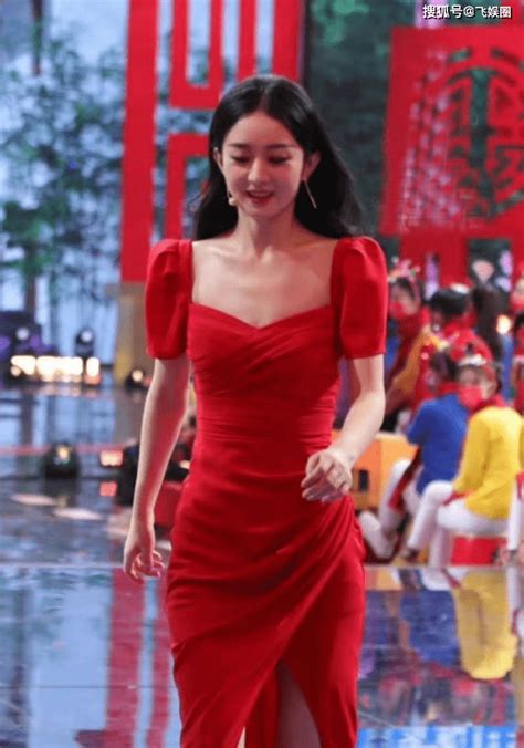 赵丽颖春晚路透，穿红裙春节氛围浓郁，明媚大方 搜狐大视野 搜狐新闻