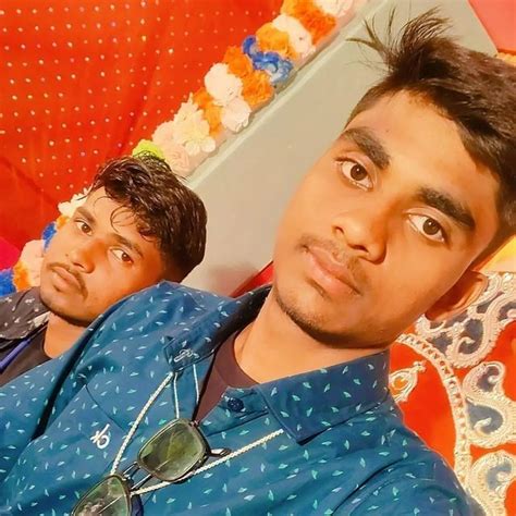 𝒎𝒂𝒏𝒂𝒔 𝒃𝒂𝒅𝒉𝒖𝒌 Manasbadhuk • Threads Say More