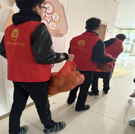东营科技职业学院航空与旅游学院 ‘蔬写巾帼风采 ‘套出快乐生活”妇女节趣味活动暨三月份公益市集 东营科技职业学院 航空与旅游学院