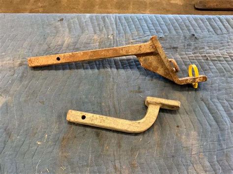 2 Receiver Hitches Hamilton Maring Auction Group