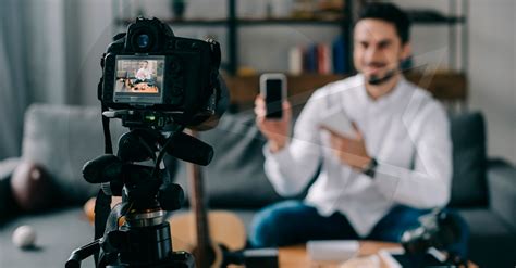 Influenciadores digitais no marketing vale a pena Agência OTMO