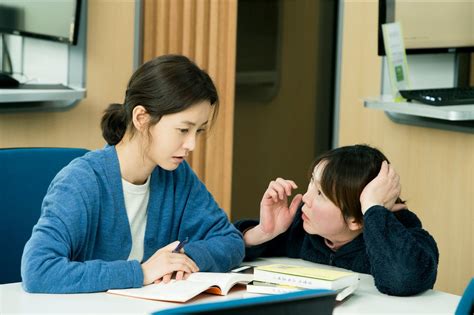 Gong Yoo Praises Co Star Jung Yu Mis Character Portrayal In Their
