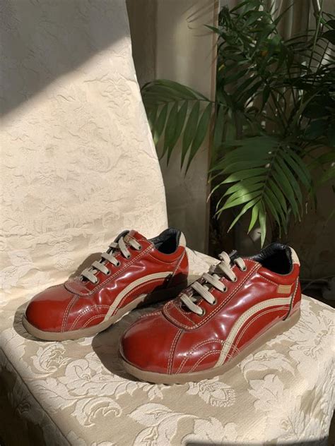 Кросовки — ціна 420 грн у каталозі Кросівки Купити жіночі речі за доступною ціною на Шафі