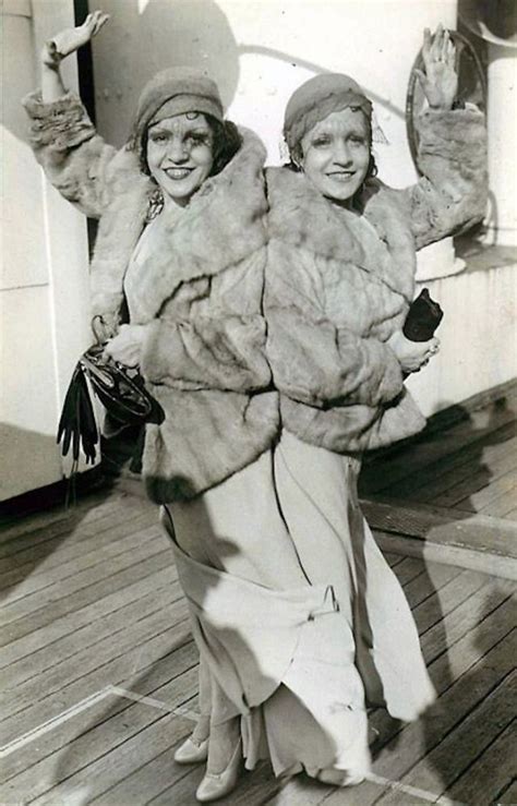 40 Vintage Photographs And The Tragic Life Of Conjoined Twins Daisy