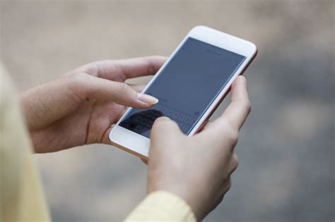 [상보] 청소년 스마트폰 의존도 심해도… 전문가들 “혼내기보다 ‘훈련 필요” 이투데이
