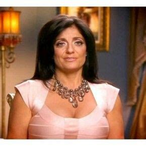 Kathy Wakile In That Necklace