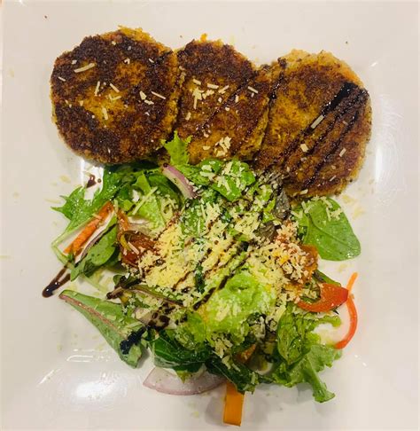 A Sneak Peek At Some Of Chef Krackers Bar And Grill