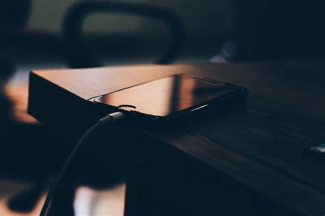 Jangan Panik Cara Mengatasi IPhone Mati Total Tidak Bisa Di Charge